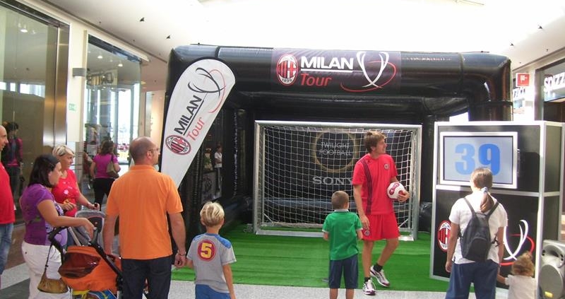 Interactive football goal - the all-rounder among the event modules
