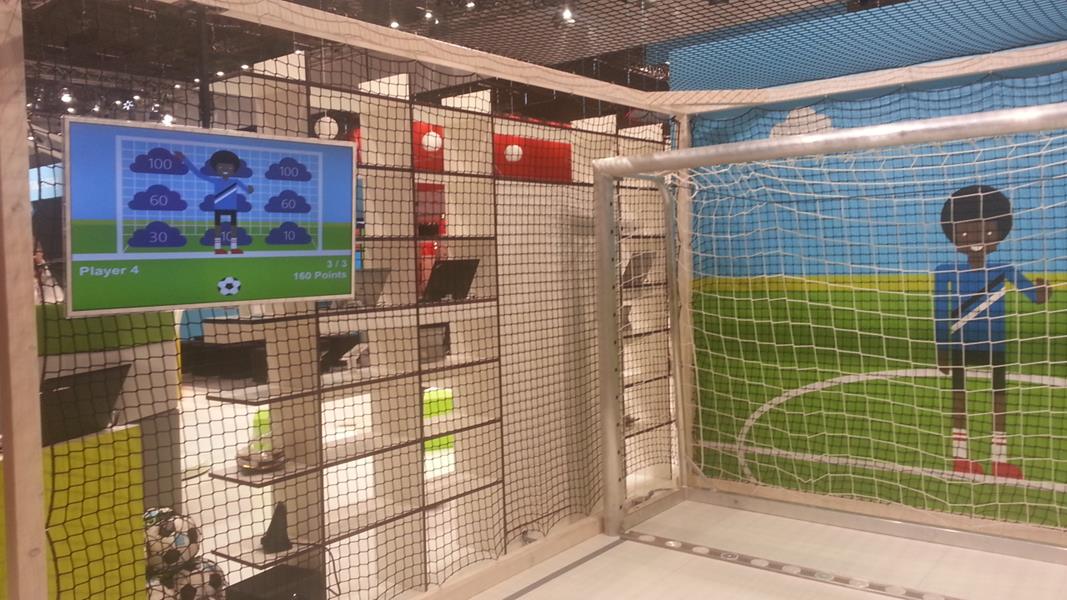 Kick-Point electronic football goal